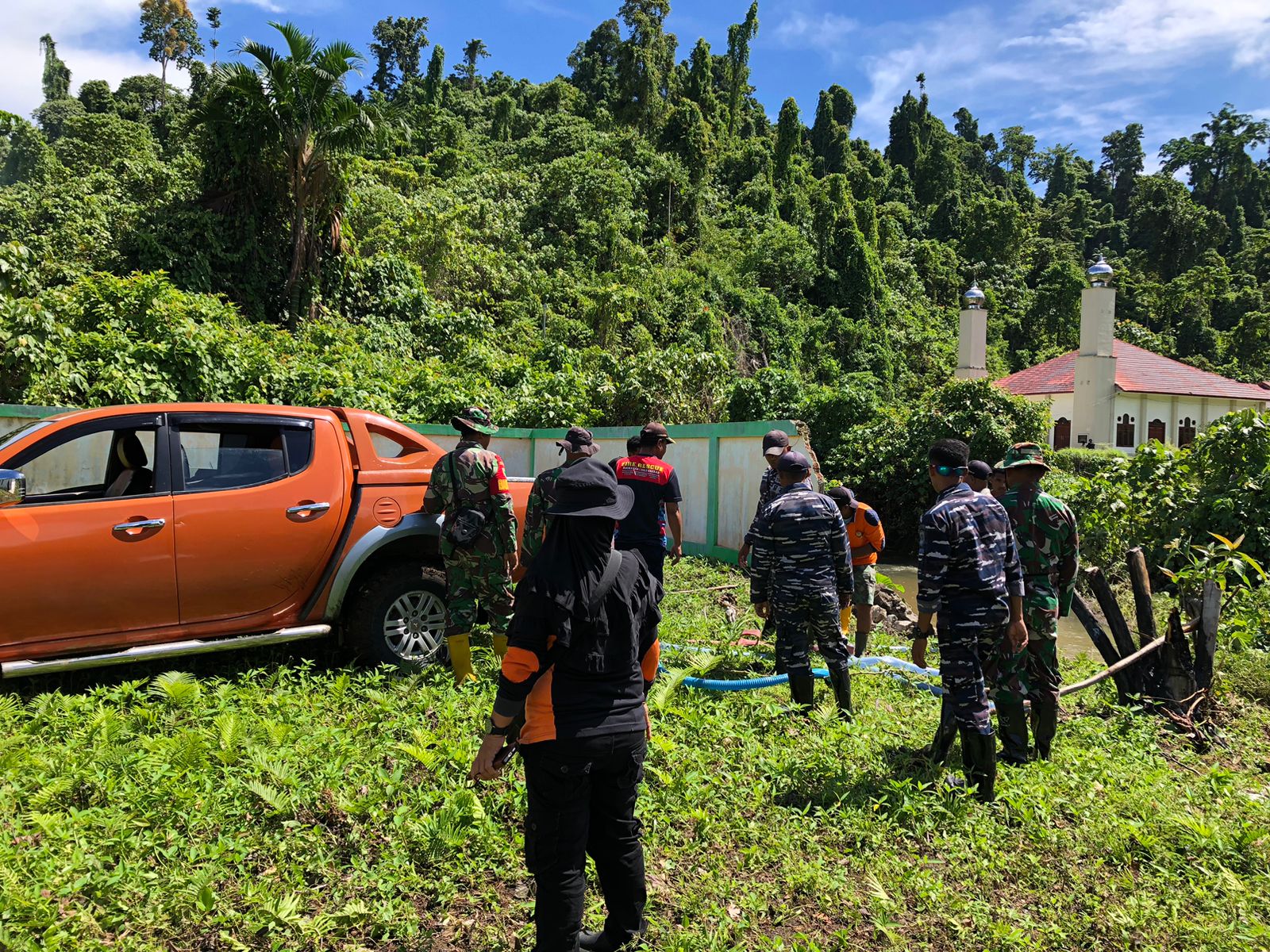 Gerak Cepat TRC BPBD Raja Ampat Lakukan Normalisasi Kali dan ...